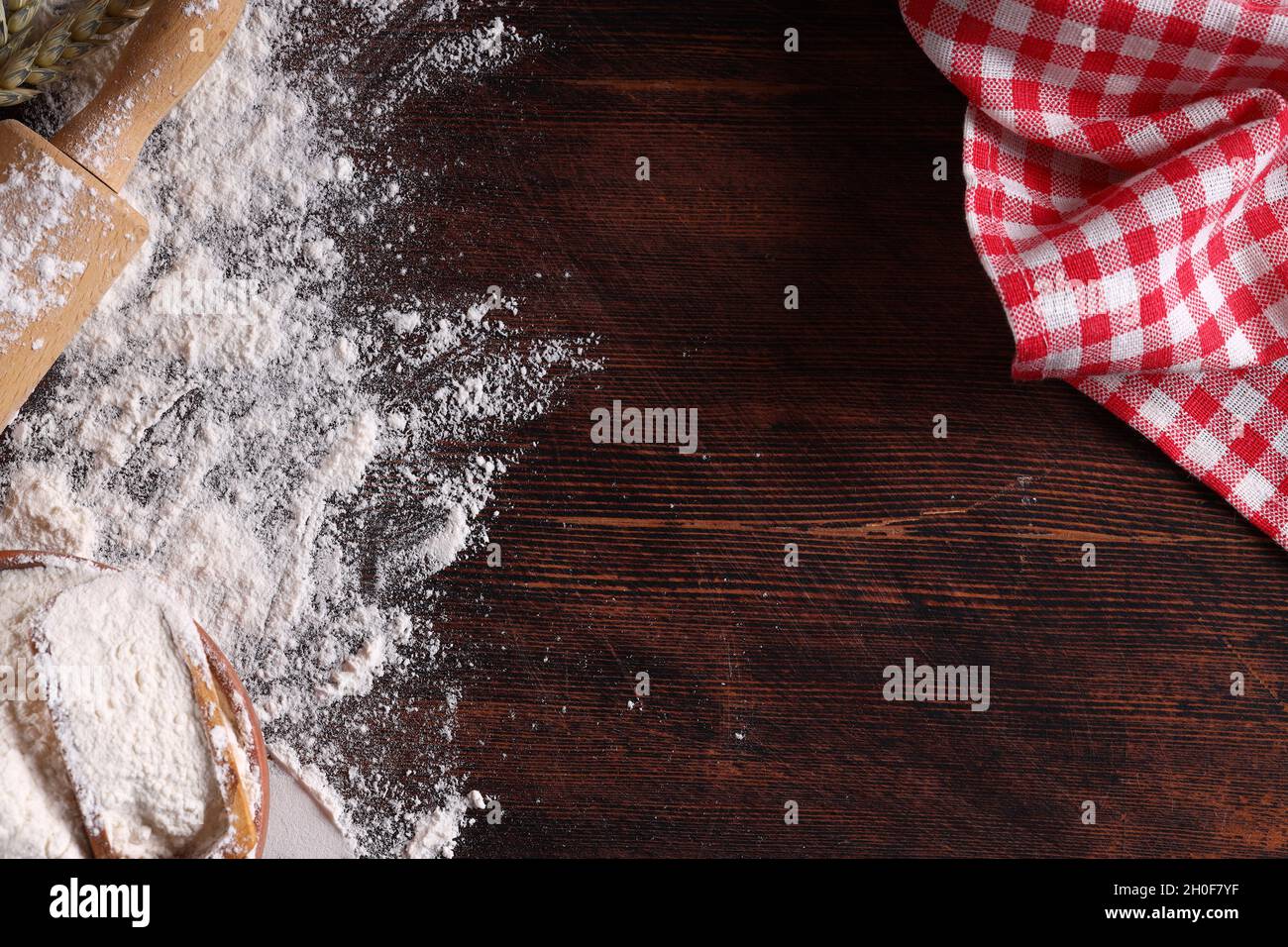 flour food background for baking bread pizza pasta Stock Photo - Alamy
