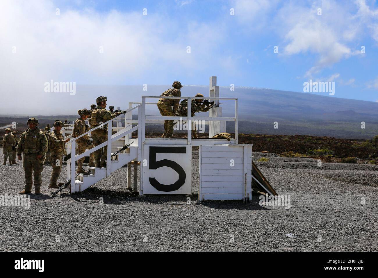 Soldiers with 1st Battalion, 27th Infantry Regiment “Wolfhounds”, 2nd ...