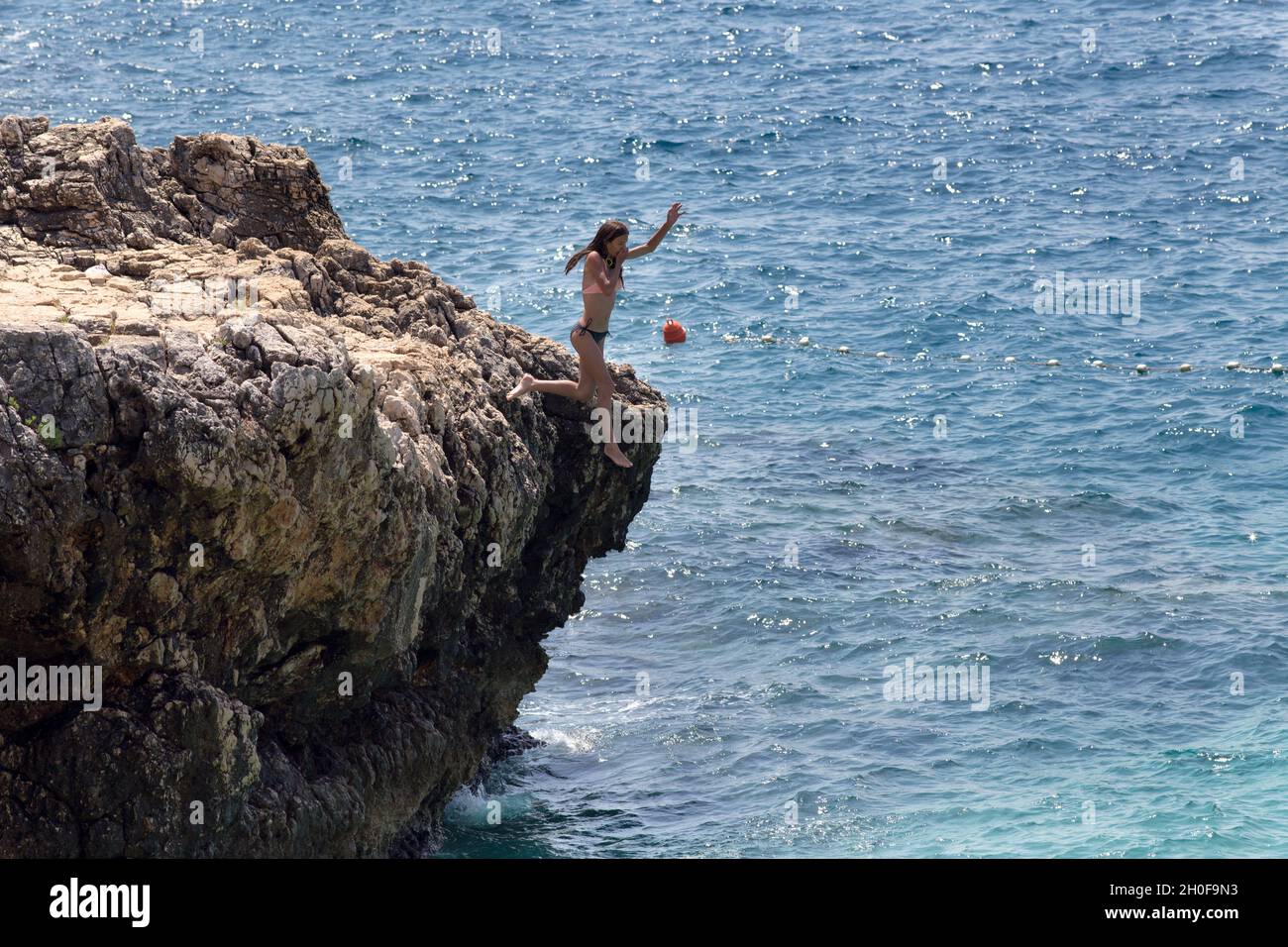 Cliff jumping on holiday hi-res stock photography and images - Alamy