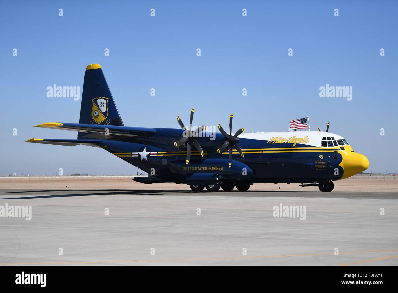 Logistic support vehicle hi-res stock photography and images - Alamy