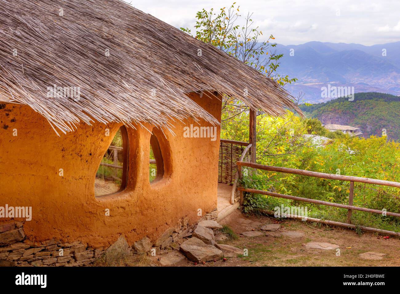 Clay house hi-res stock photography and images - Alamy