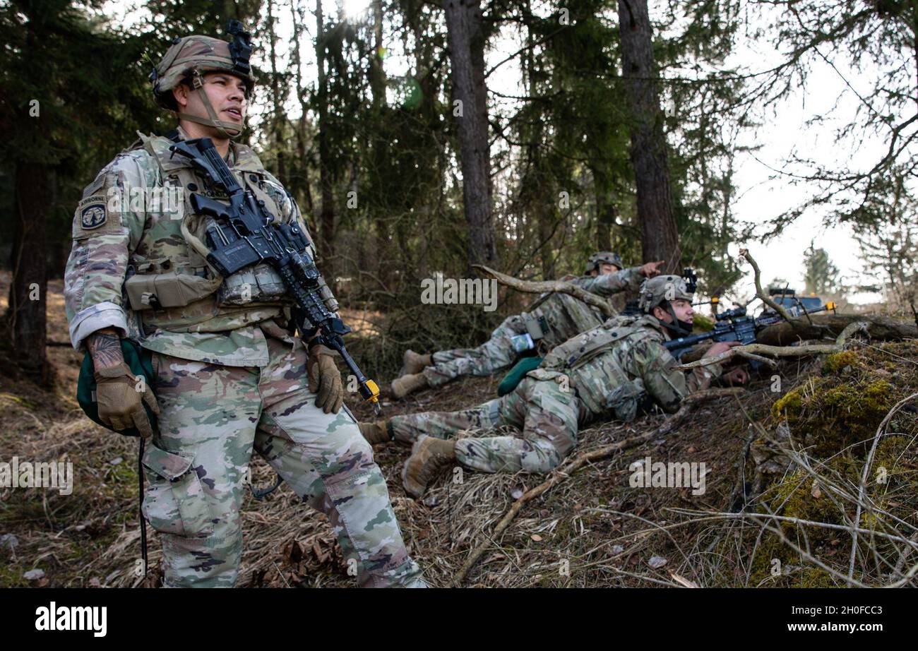 Soldiers of the 64th Military Police Company, attached to the 91st ...