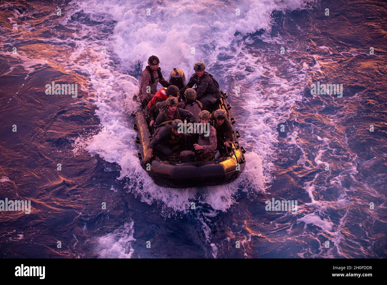 U.S. Marines with 31st Marine Expeditionary Unit (MEU), and Navy ...
