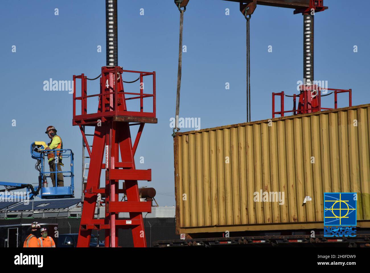 Teams at Naval Facilities Engineering and Expeditionary Warfare Center ...