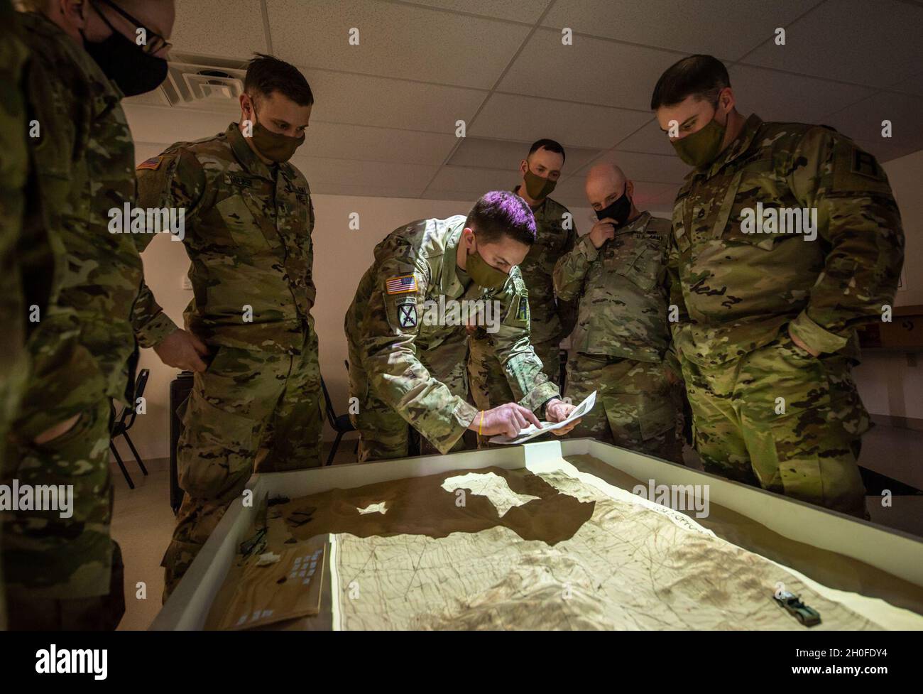 Soldiers from the 181st Infantry Brigade, 1st Battalion, 310th Regiment ...