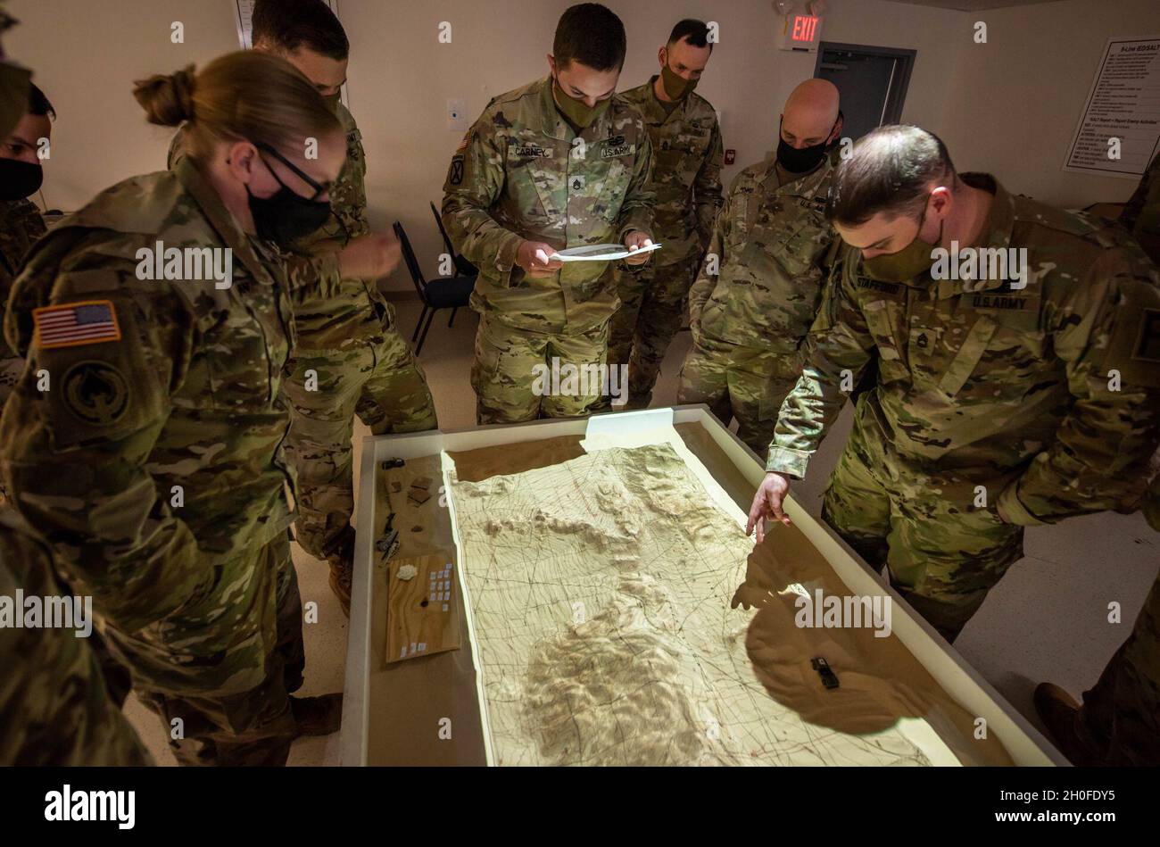 Soldiers from the 181st Infantry Brigade, 1st Battalion, 310th Regiment ...