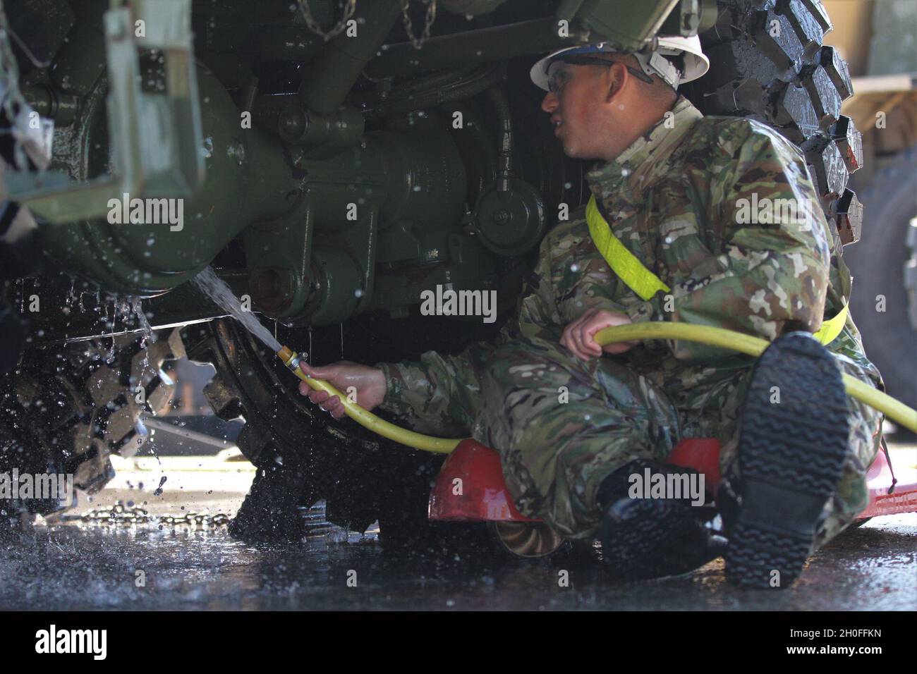Soldiers of 1166th Military Police Detachment conduct operations at ...