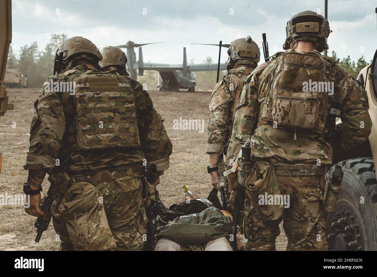 Members of the 7th Special Forces Group (Airborne) conduct casualty ...