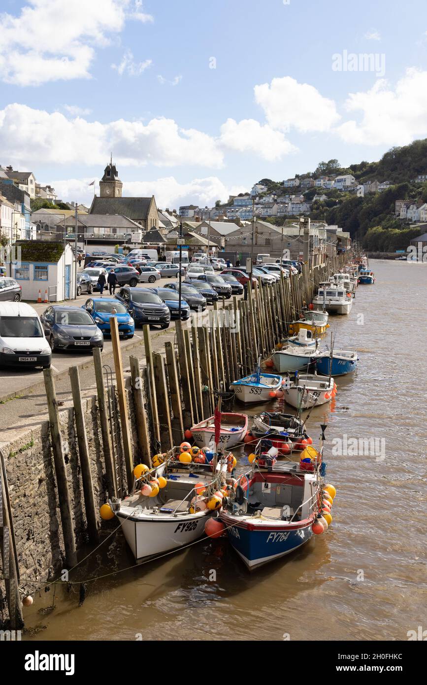 Cornish fishing boats hi-res stock photography and images - Alamy