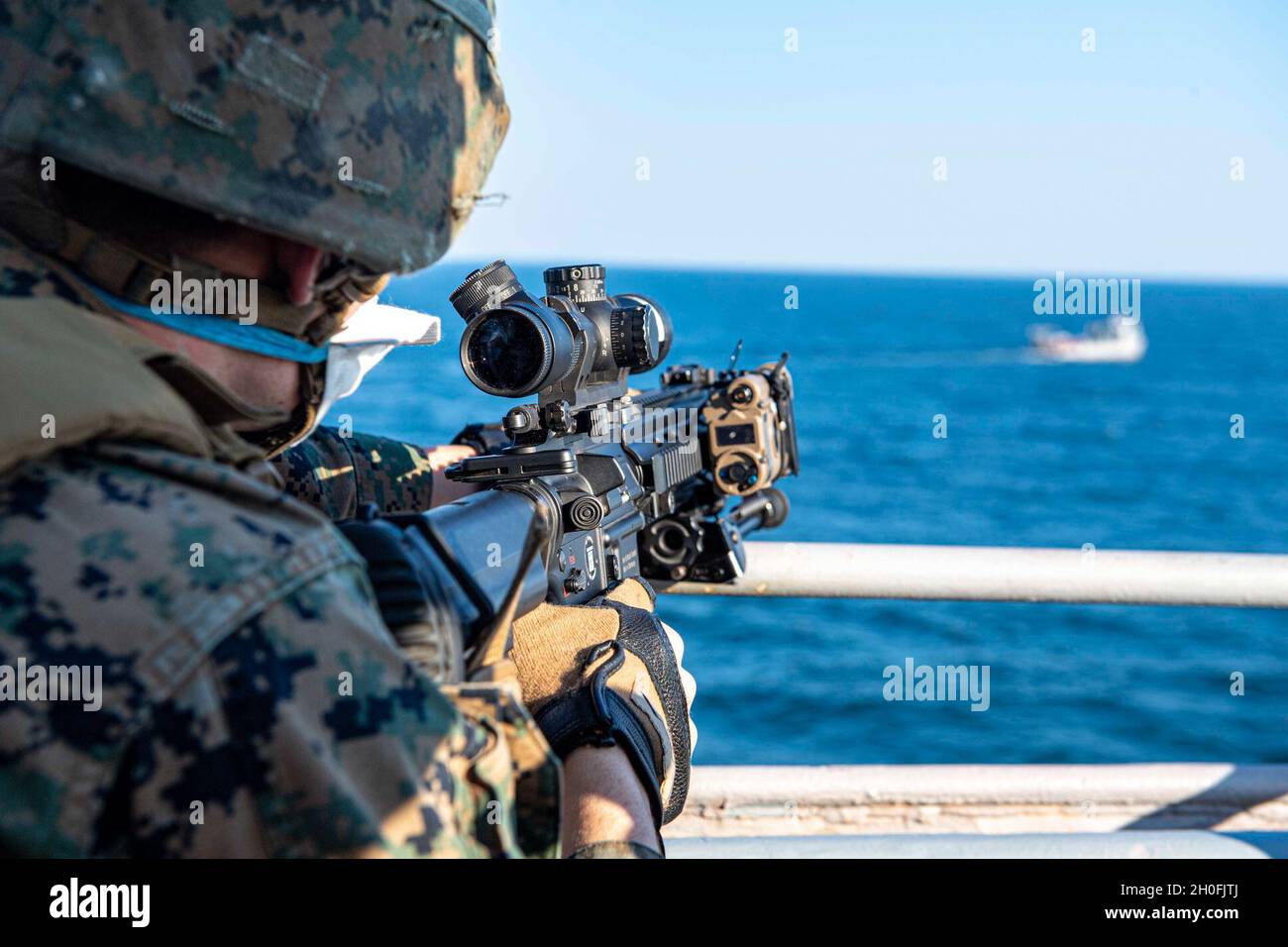 210225-N-NQ285-1052 ATLANTIC OCEAN (Feb. 25, 2021) U.S. Marine Corps ...