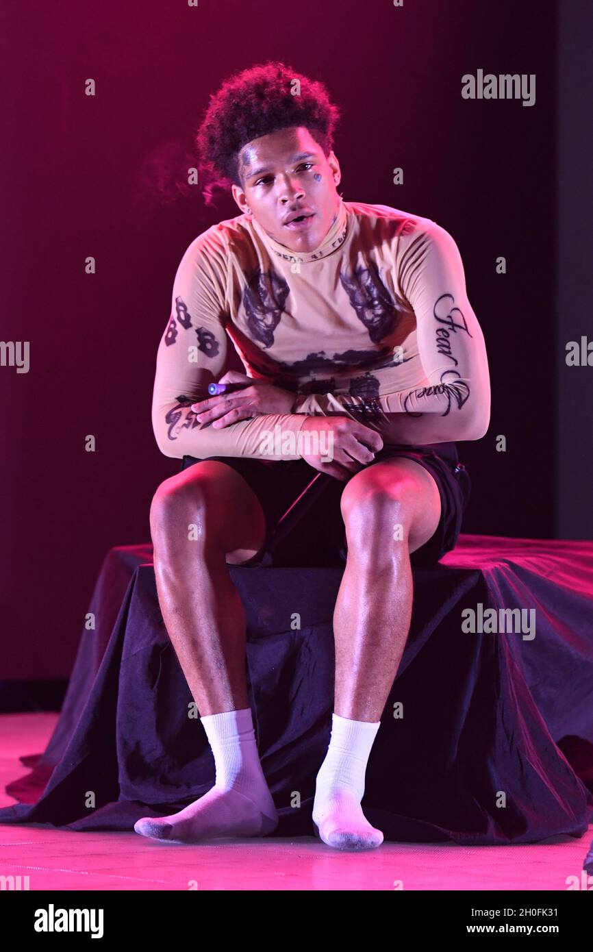 Miami - FL - 20210919 K Suave performs during the Tripp at Knight Tour ...