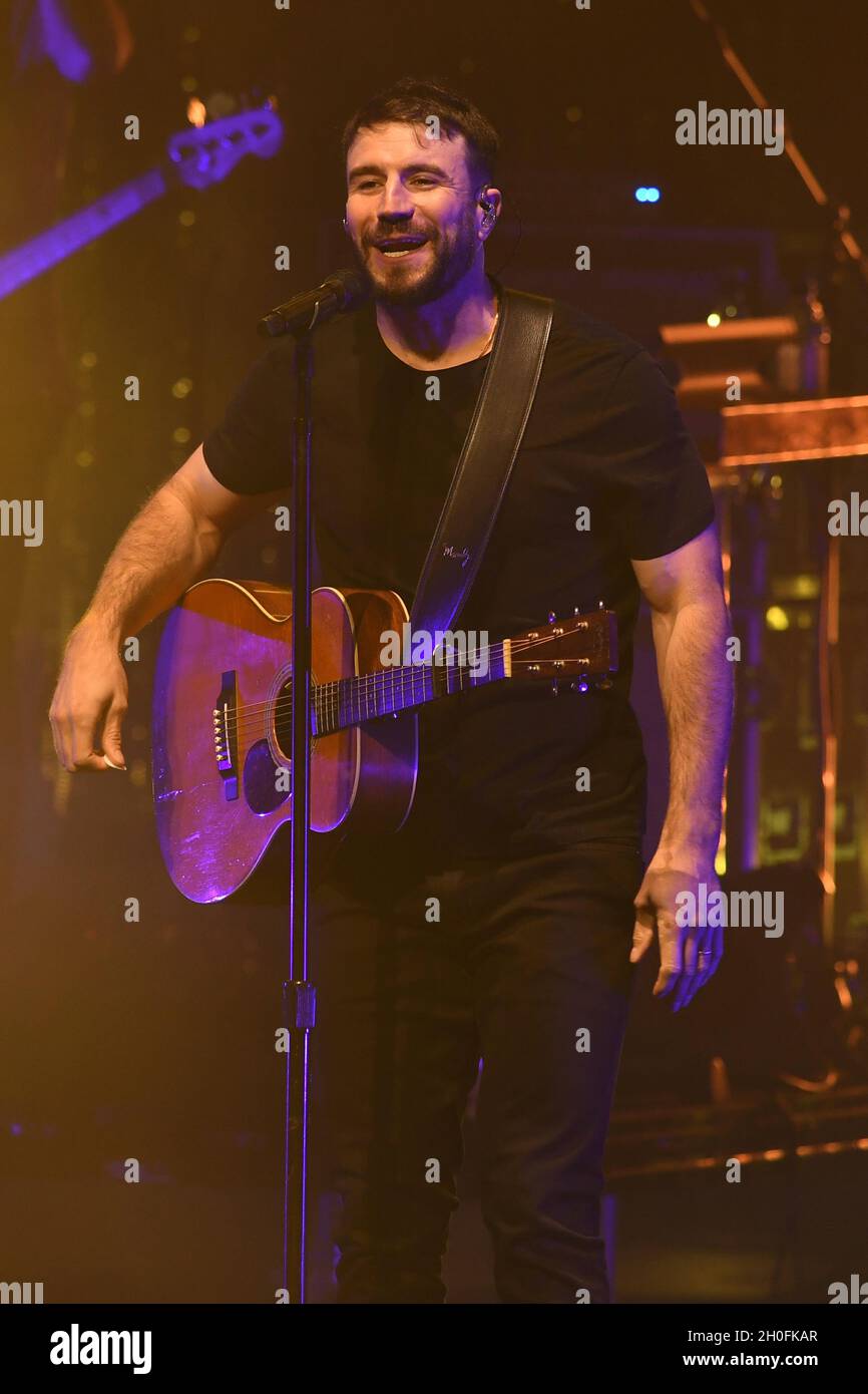 Miami - FL - 20210909 Sam Hunt performs at Hard Rock Live held at the ...