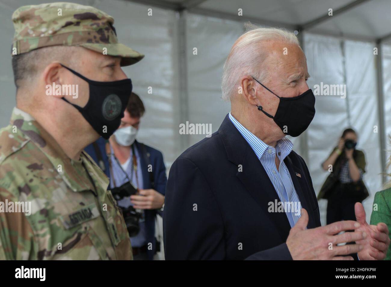 President Joseph Biden and U.S. Army Maj. Gen. Pablo Estrada ...