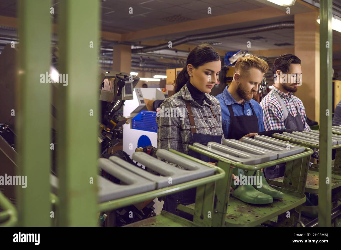 Mass manufacturing industry hi-res stock photography and images - Alamy