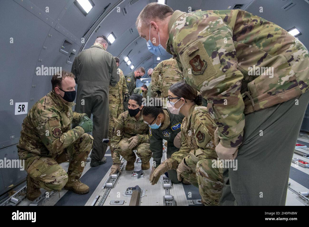 514th aeromedical evacuation squadron hi-res stock photography and ...