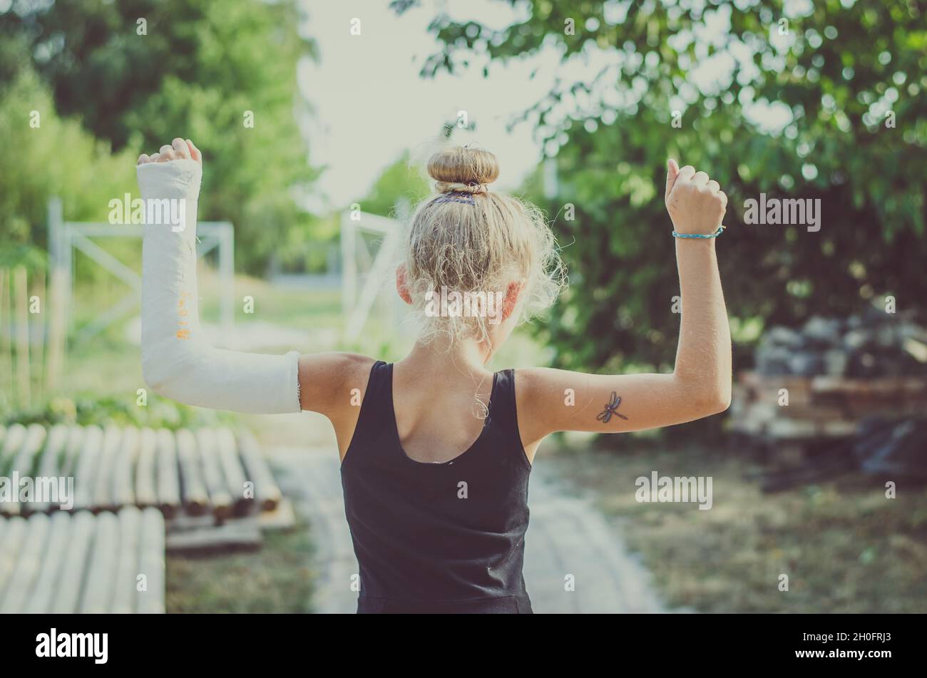 Back bandage hi-res stock photography and images - Alamy