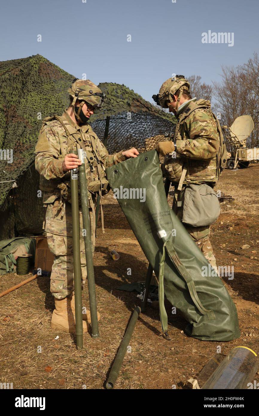 U s army soldier attached 1st hi-res stock photography and images - Alamy