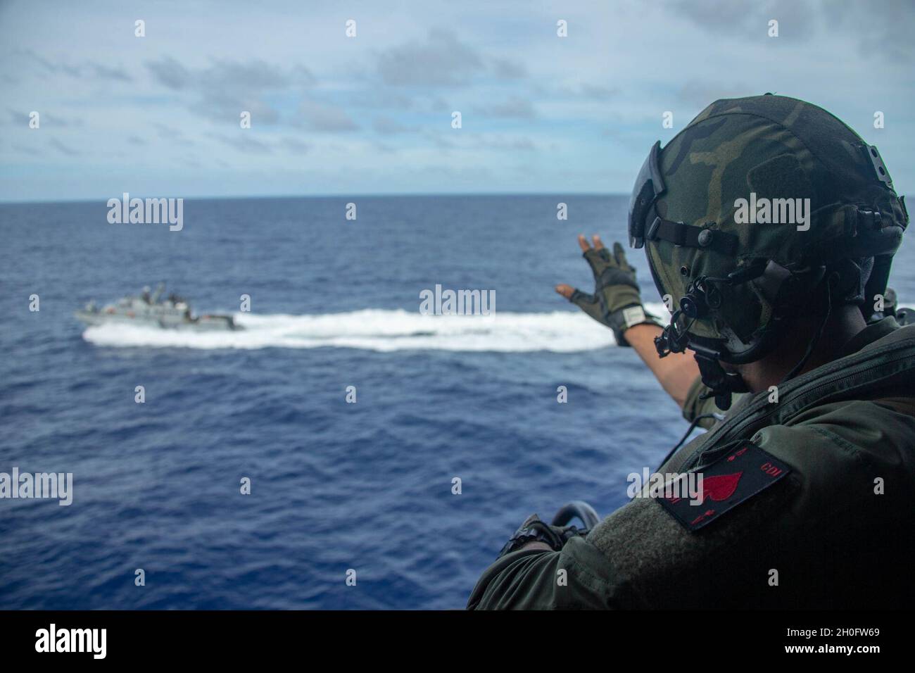 A U.S. Marine Corps crew chief with Marine Medium Tiltrotor Squadron ...