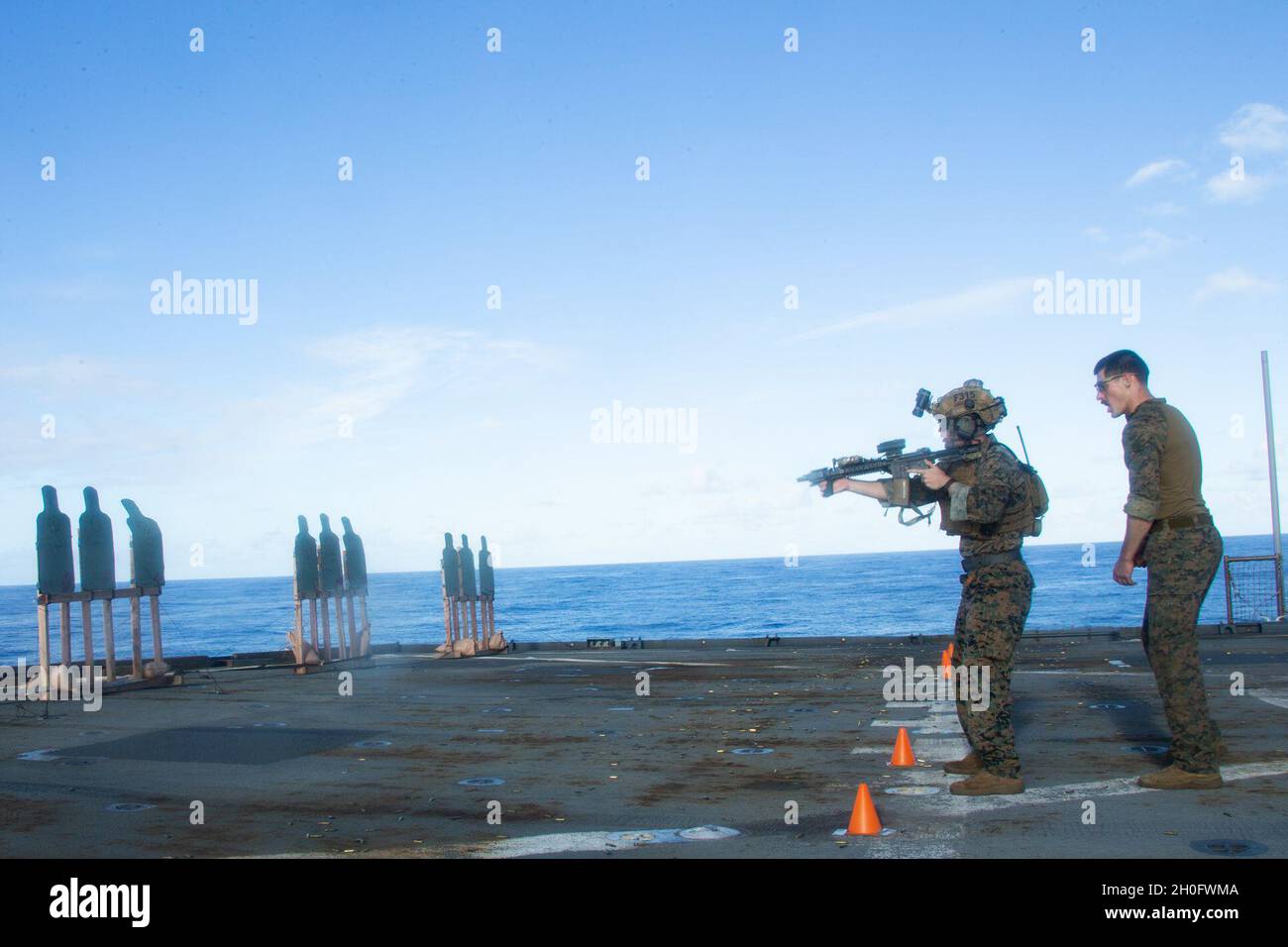 Uss combat photographer hi-res stock photography and images - Alamy