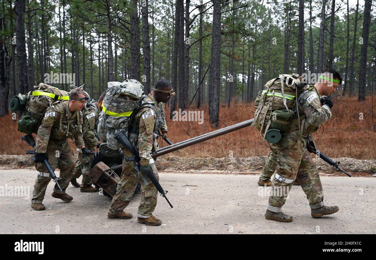 Psychological Operations candidates at the U.S. Army John F. Kennedy ...
