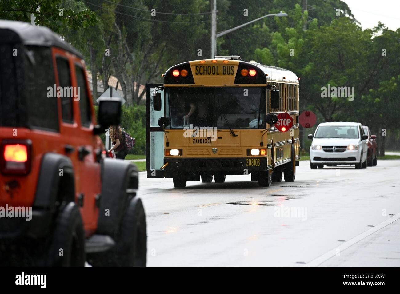 Miami - FL - 20210908 A Broward County school bus is seen dropping off students as Broward ...