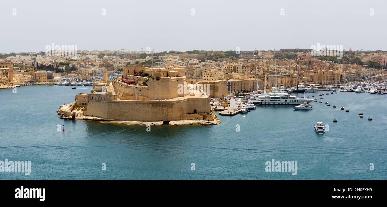 View to the Fort St. Angelo, with part of the city Birgu (Vittoriosa ...