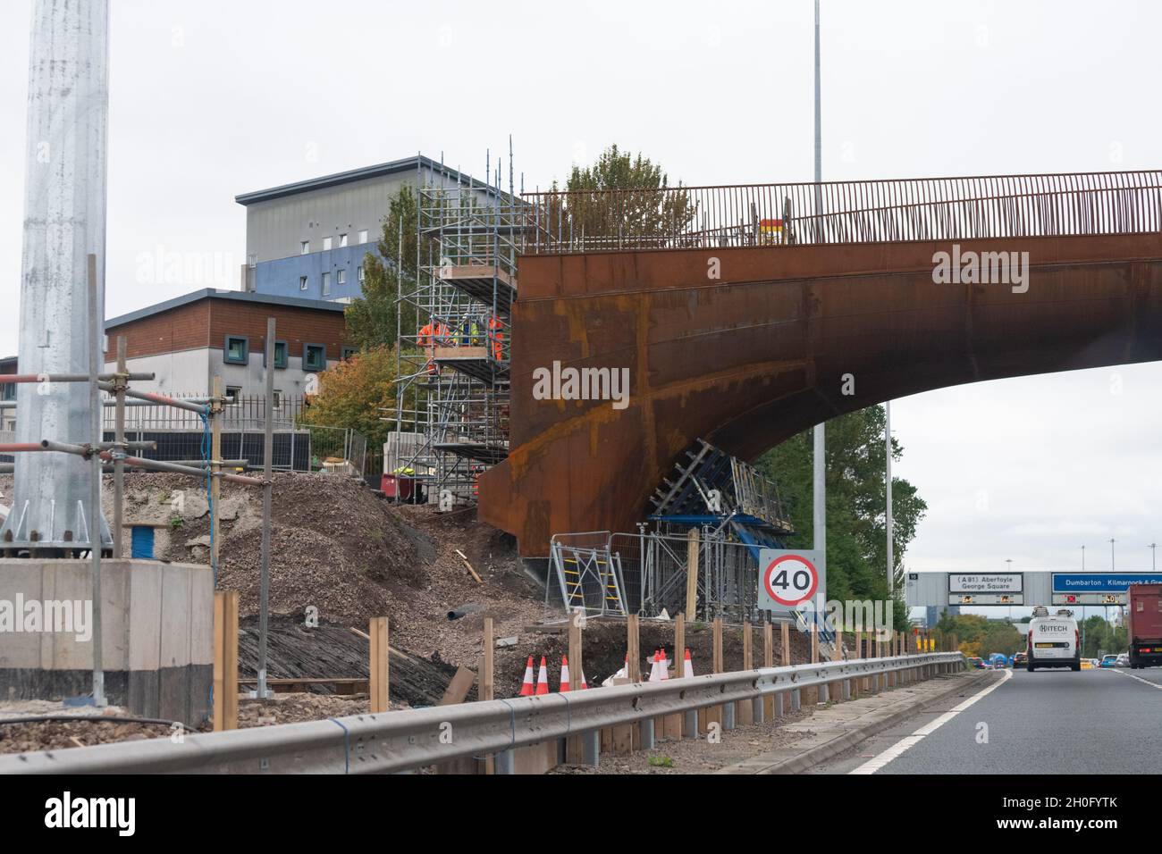 Sighthill bridge during construction hi-res stock photography and ...