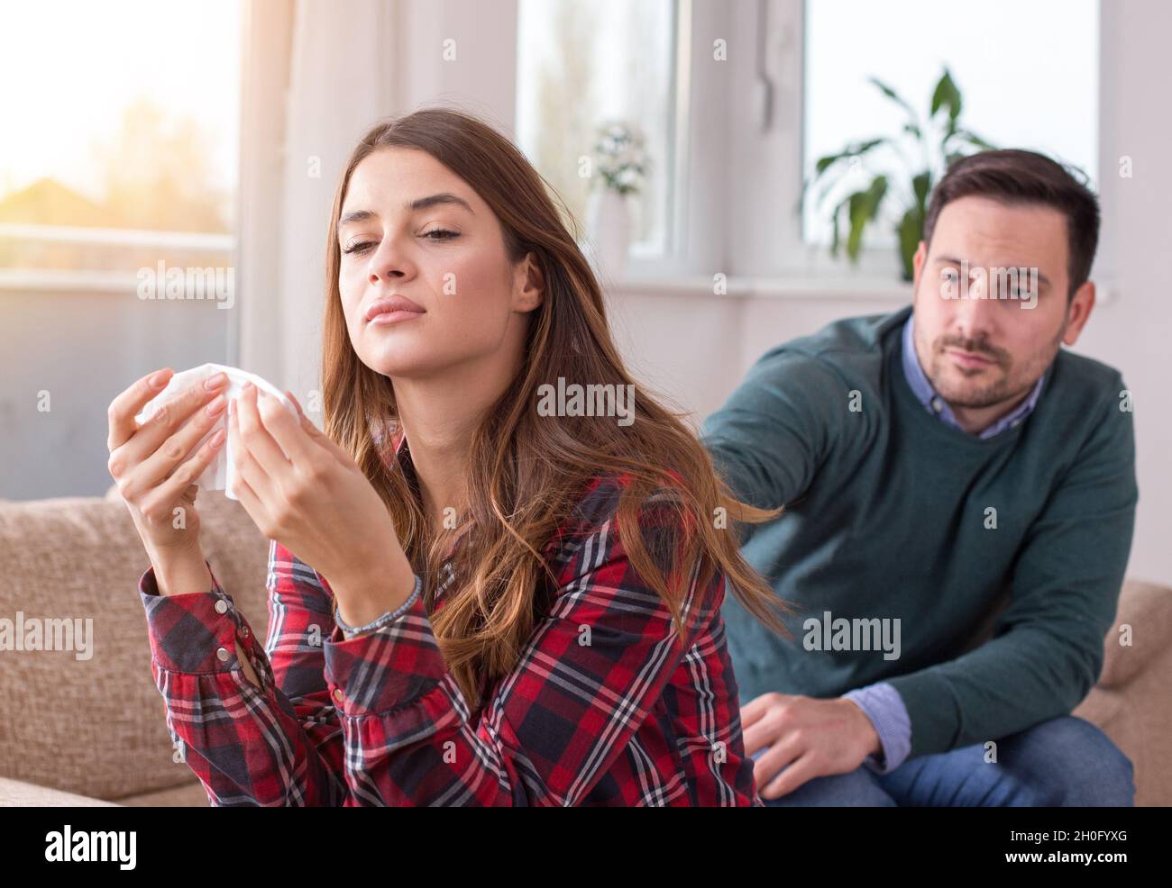 Couple crying fighting hi-res stock photography and images - Alamy