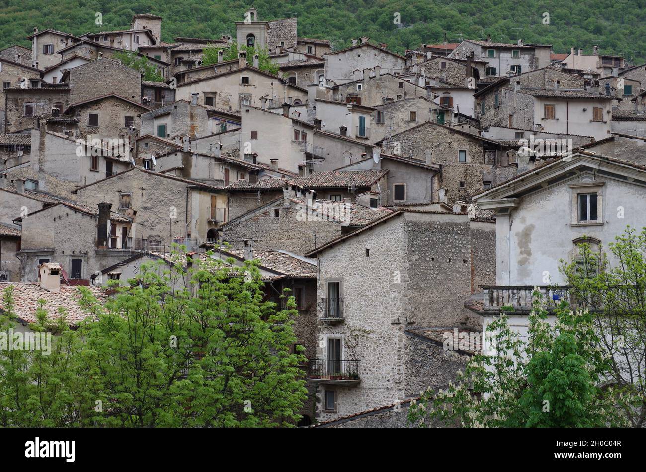 View of the ancient village of Scanno - Abruzzo - Italy Stock Photo - Alamy