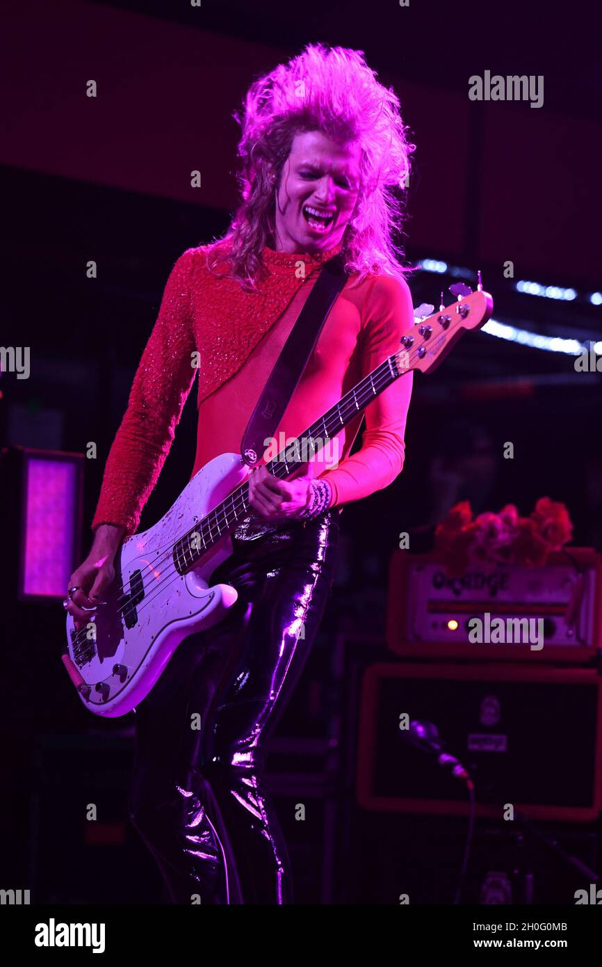 Miami - FL - 20210901 Starbenders perform live on stage at Revolution ...