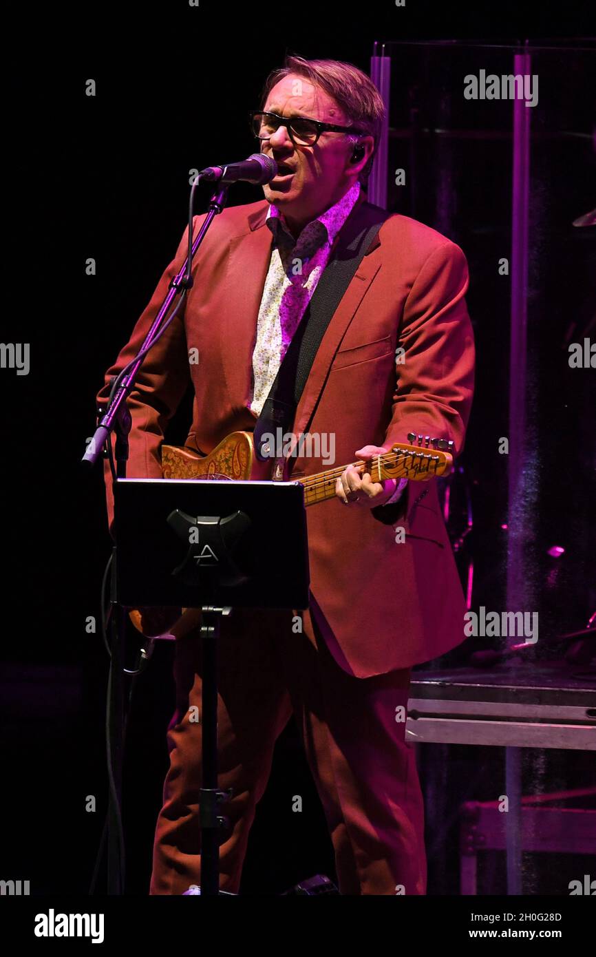 Hollywood - FL - 20210922 Squeeze perform live on stage at Hard Rock ...