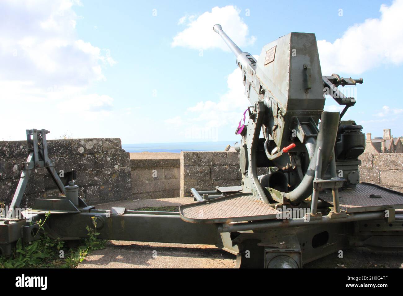 Bofors 40mm gun hi-res stock photography and images - Alamy