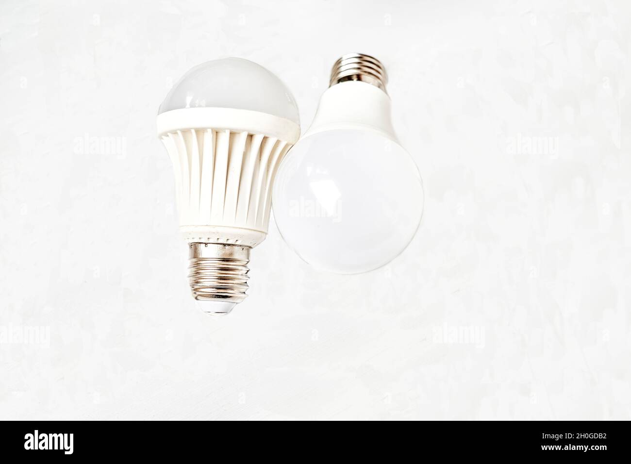Realistic light bulb clipart hi-res stock photography and images - Alamy