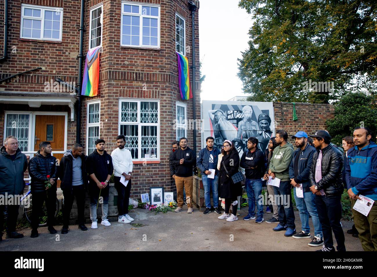 Tower hamlets cemetery park hi-res stock photography and images - Alamy