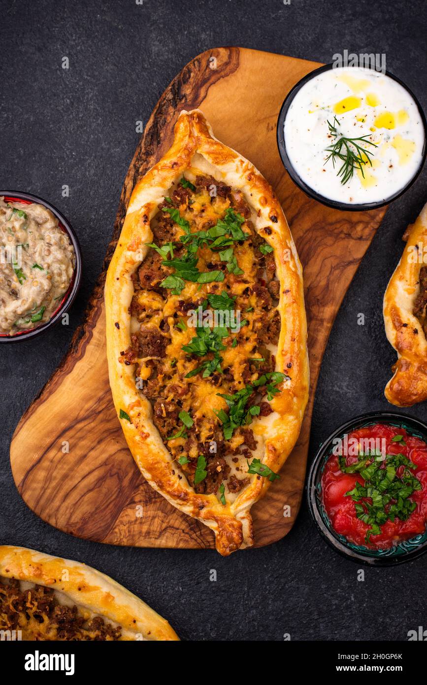 Traditional Turkish pide with meat Stock Photo - Alamy