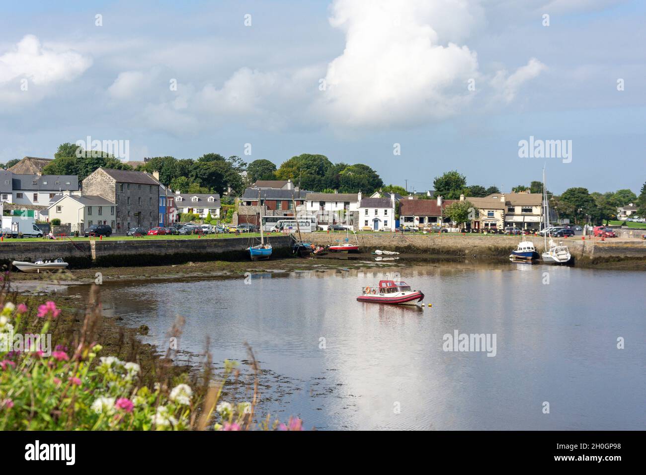 Downtown galway hi-res stock photography and images - Alamy