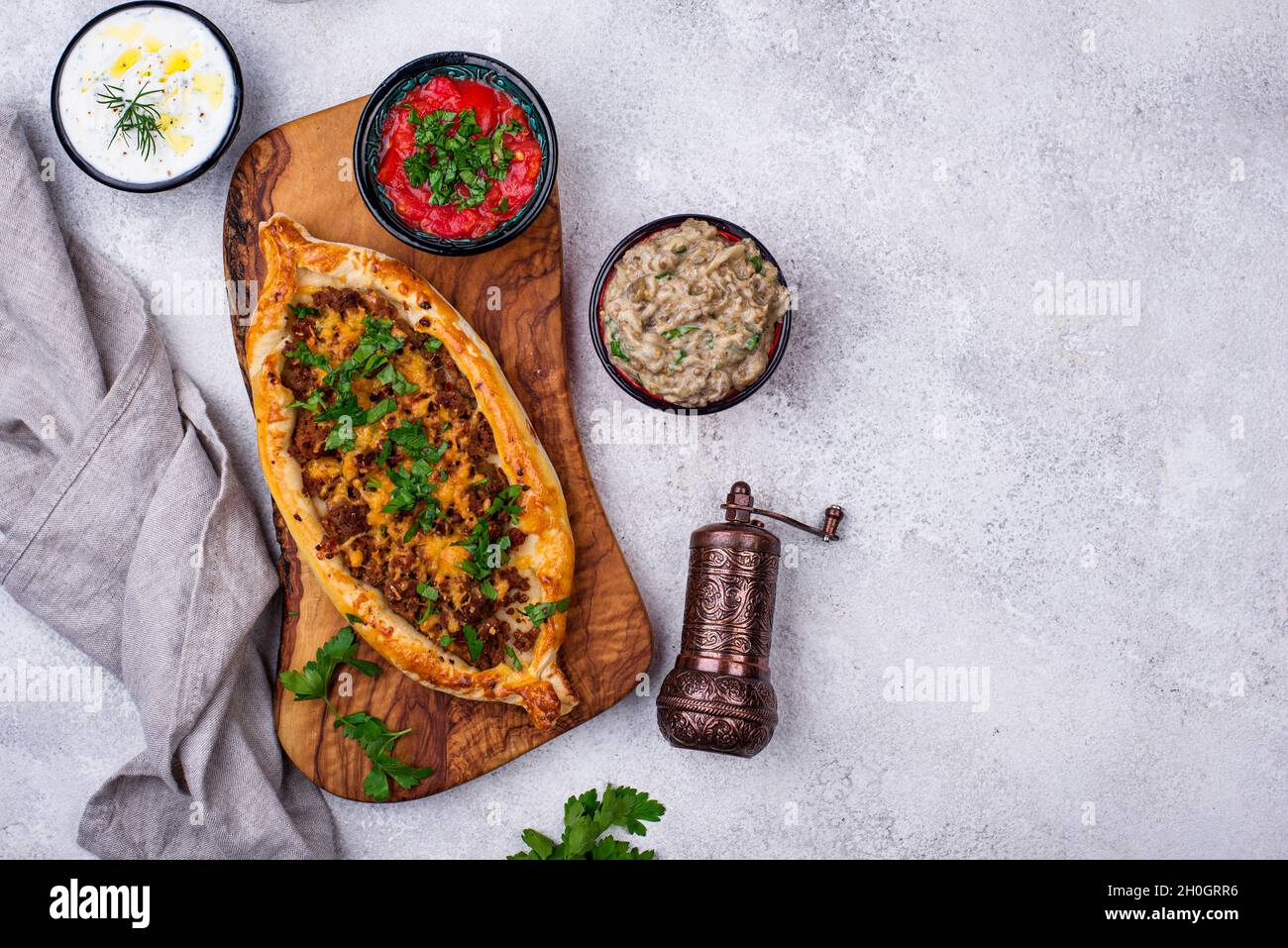 Traditional Turkish pide with meat Stock Photo - Alamy
