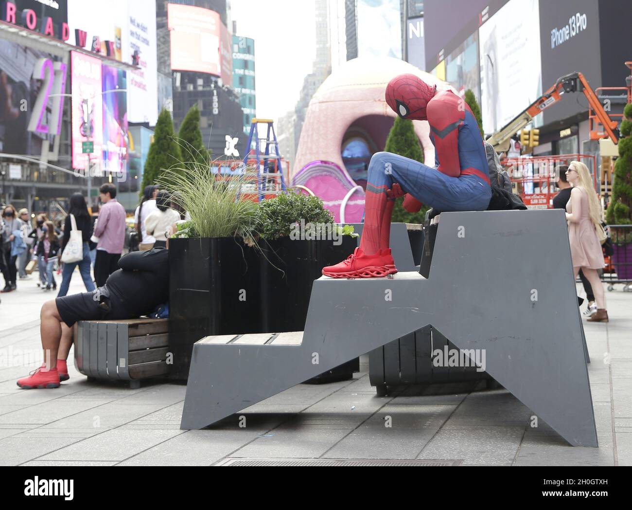 Marvel's spider man hi-res stock photography and images - Alamy