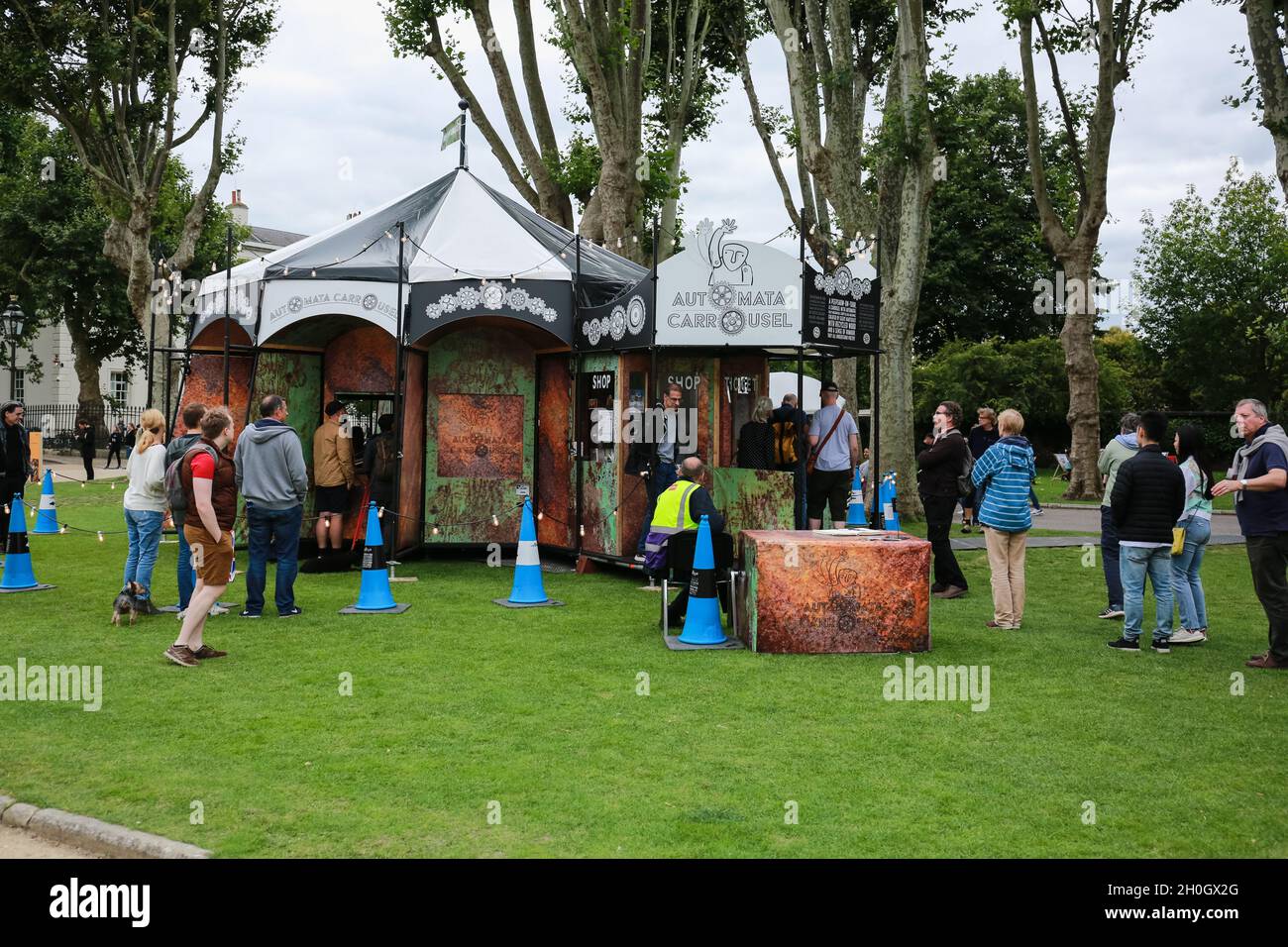Automata carousel hi-res stock photography and images - Alamy