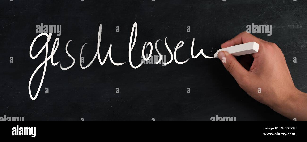 Handwritten closed business sign hi-res stock photography and images ...