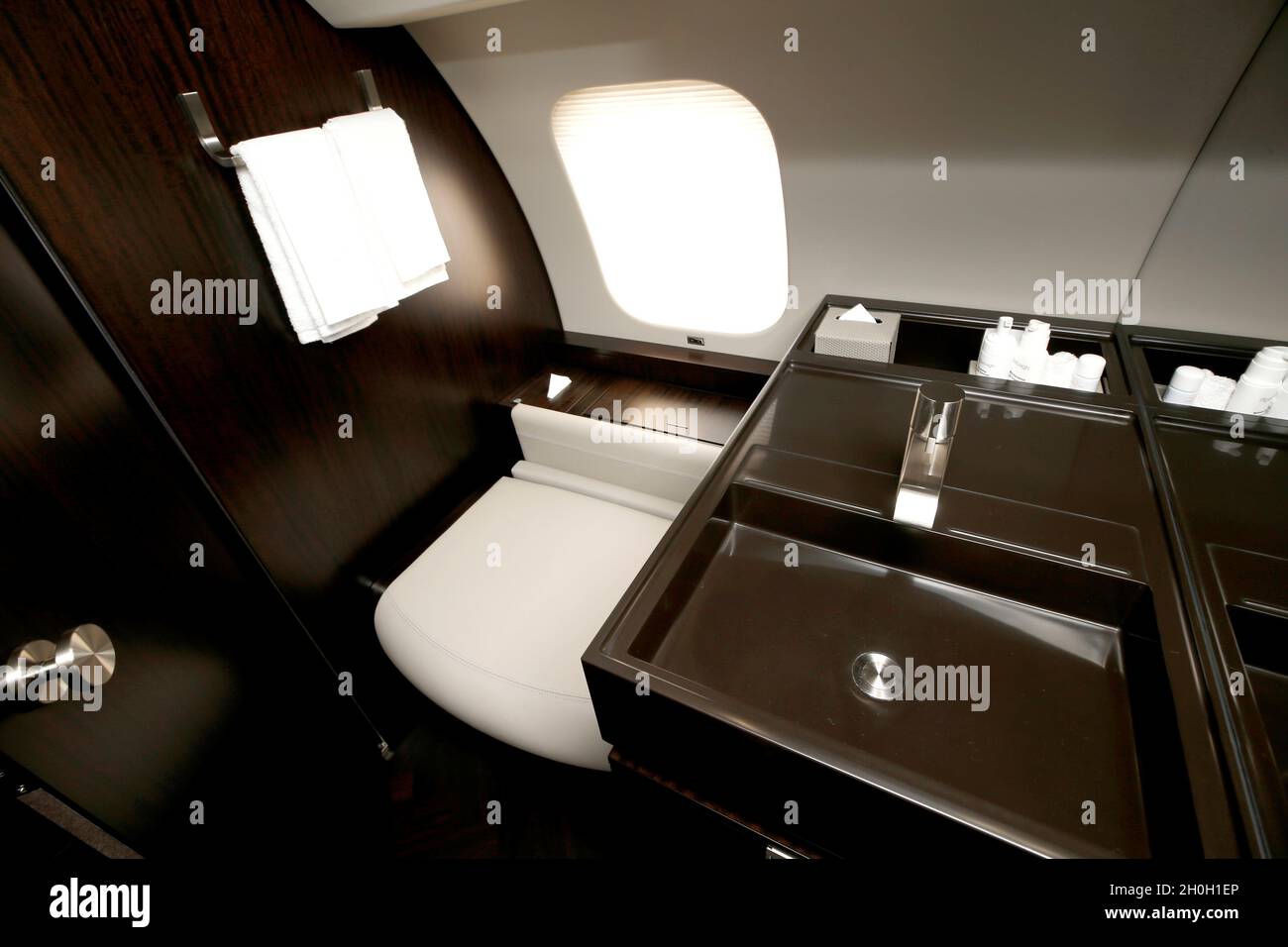 Vistajet executive jet hi-res stock photography and images - Alamy