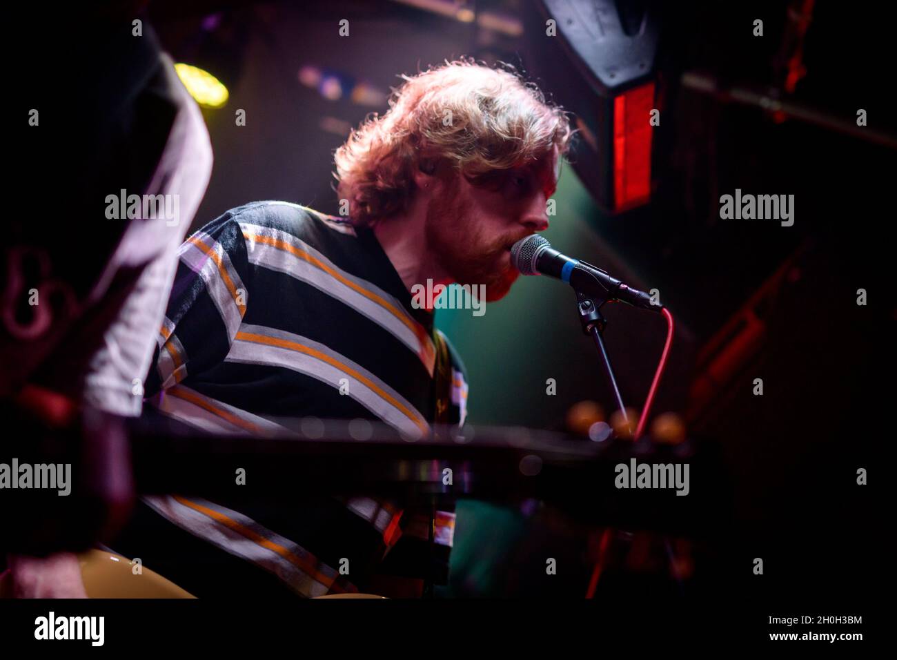 Edinburgh, Scotland. Tue 12 October 2021. Dublin band THUMPER perform ...