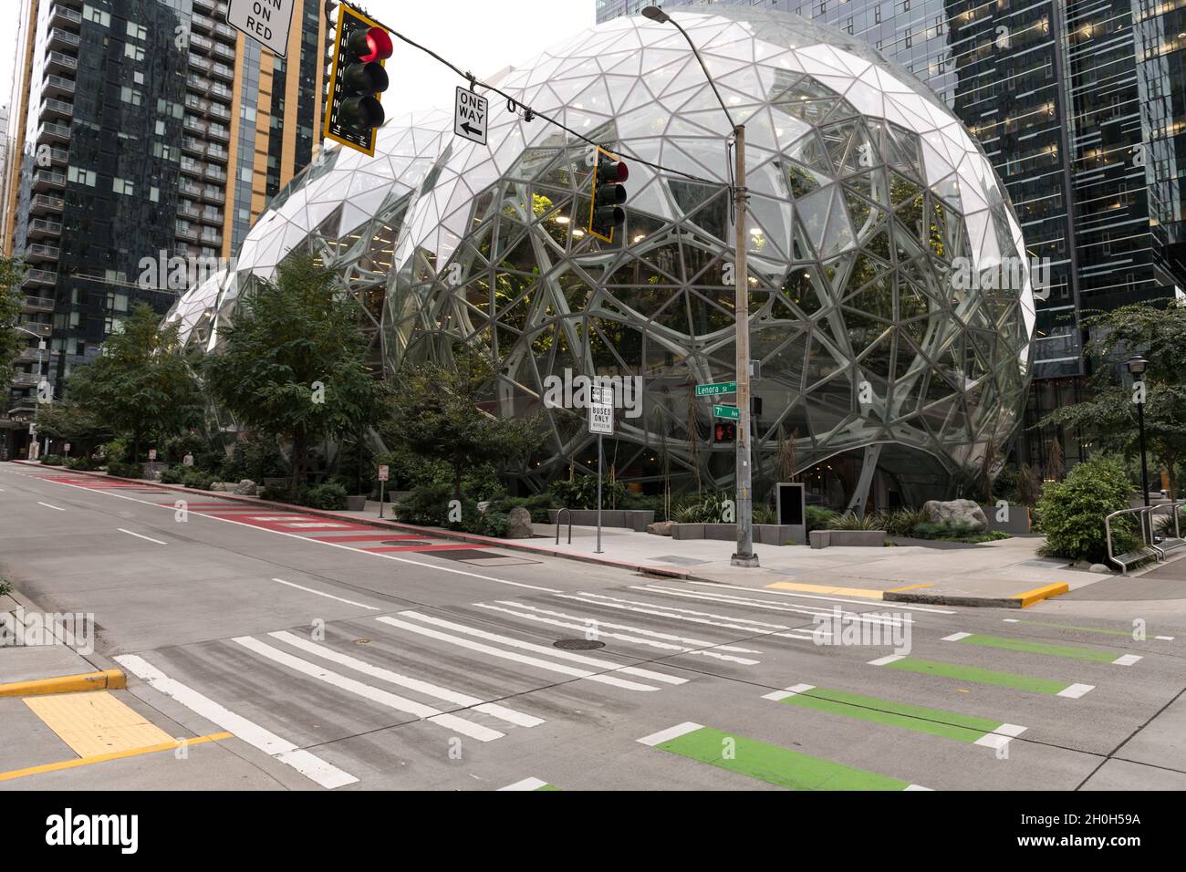 Amazon corporate campus hi-res stock photography and images - Alamy
