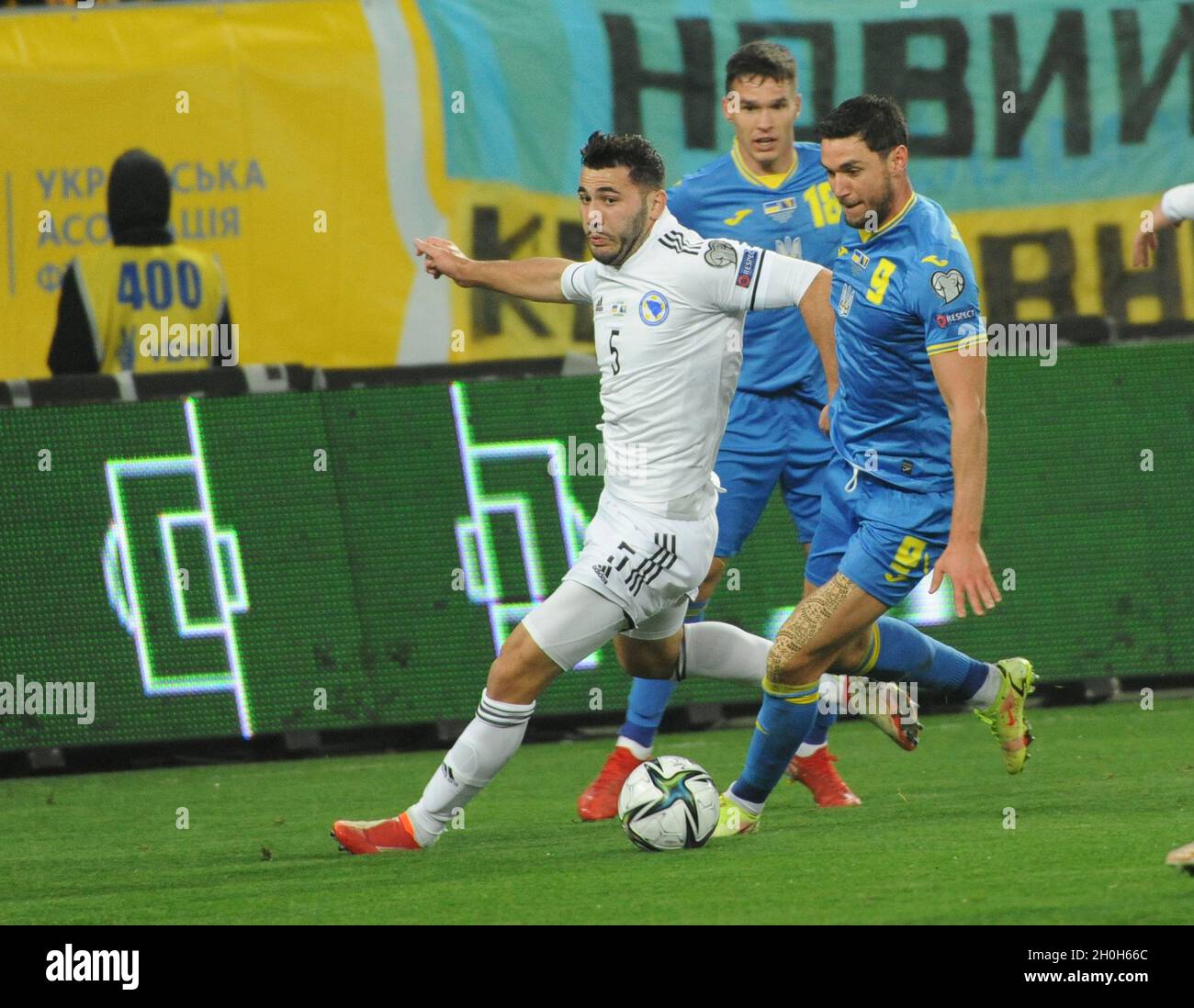 Sead Kolasinac (5) of Bosnia and Herzegovina fights for the ball vs ...