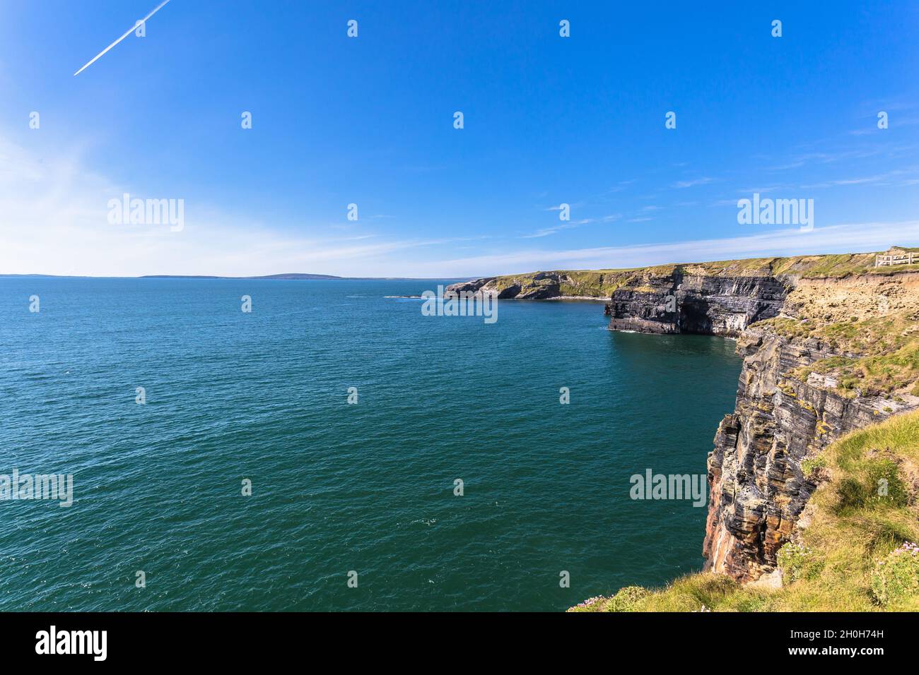 Ballybunion by sea Stock Photo - Alamy