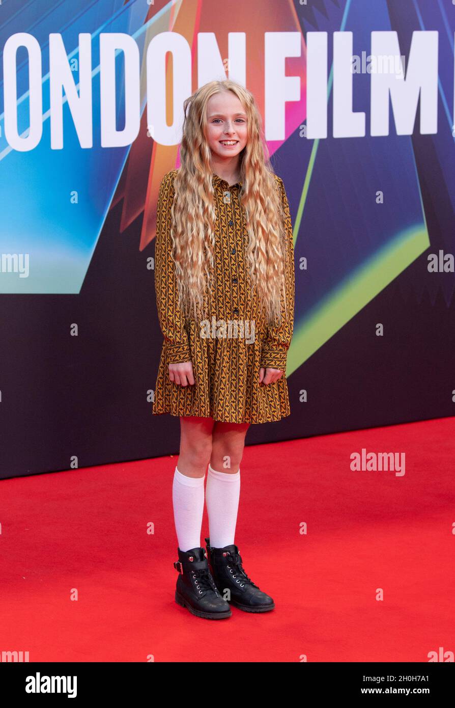 Belfast judith dench red carpet hi-res stock photography and images - Alamy