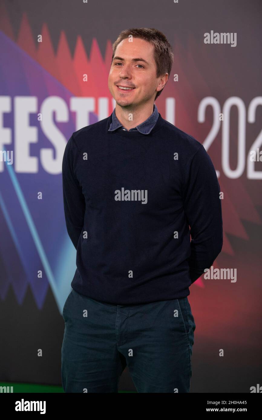 LONDON, ENGLAND - OCTOBER 12: Joe Thomas attends the World Premiere of ...