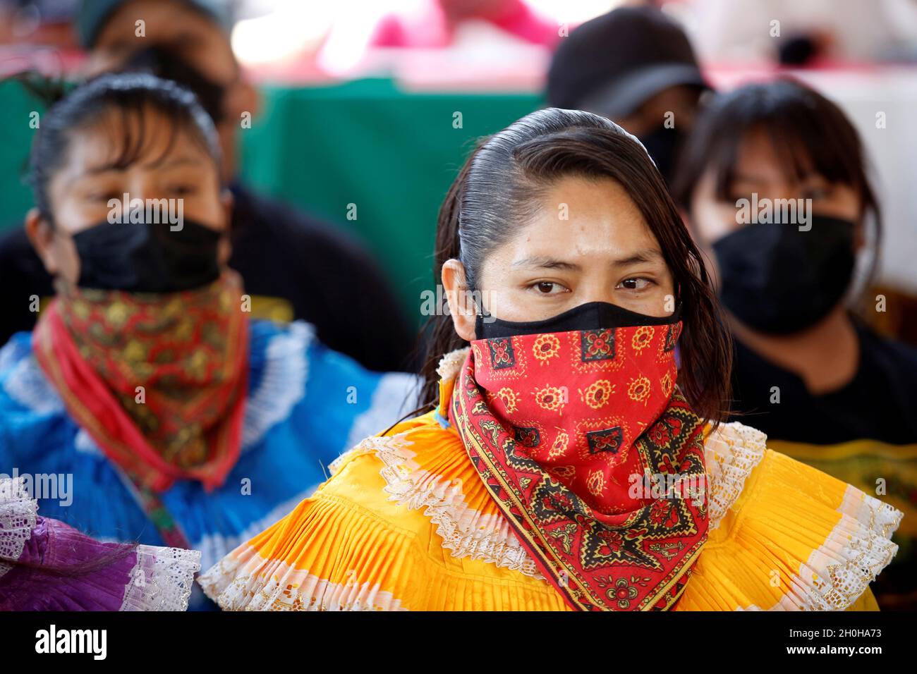Otomi indigenous hi-res stock photography and images - Alamy