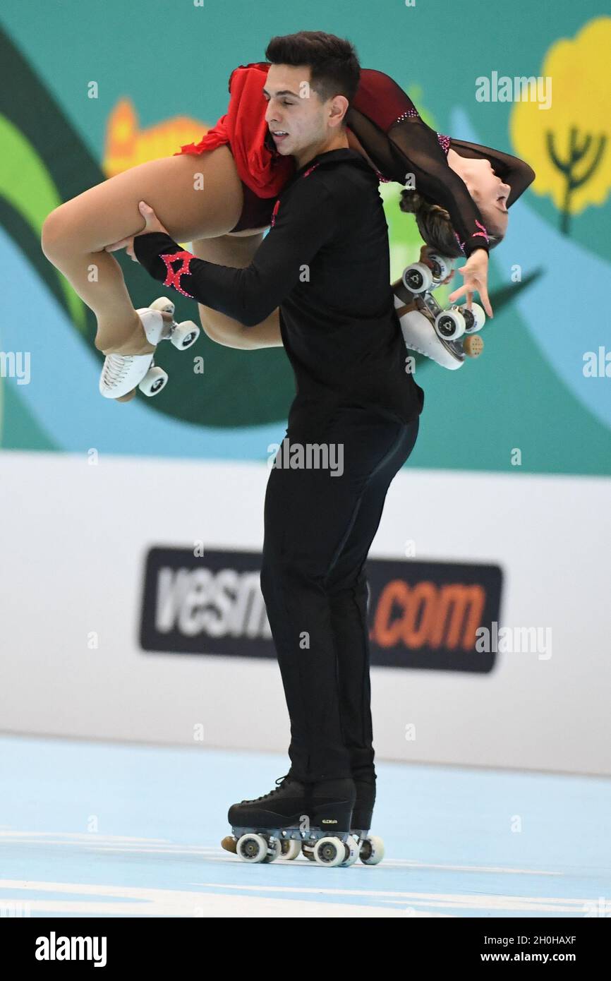 Lisa welik michael seeger suarez hi-res stock photography and images ...