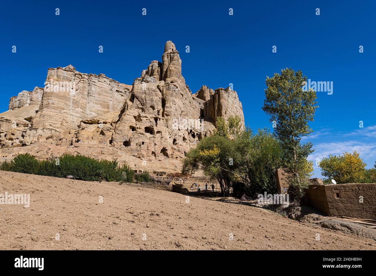 Cave school near Bamyan, Afghanistan Stock Photo - Alamy